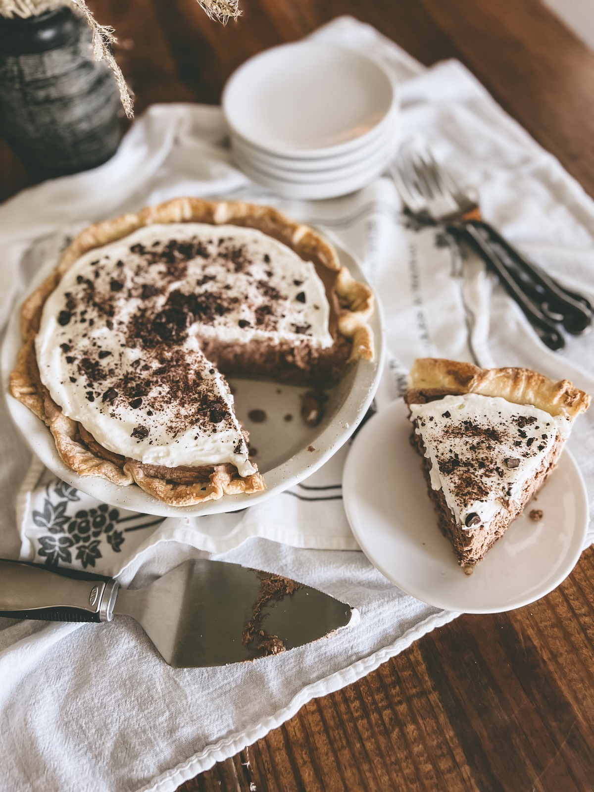 No-Bake Chocolate Pie - Amy Collins Tribe